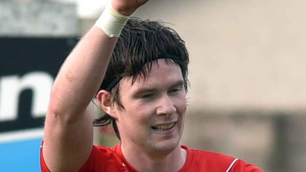 Peter McMahon signs one-year deal with Dungannon Swifts - BBC Sport