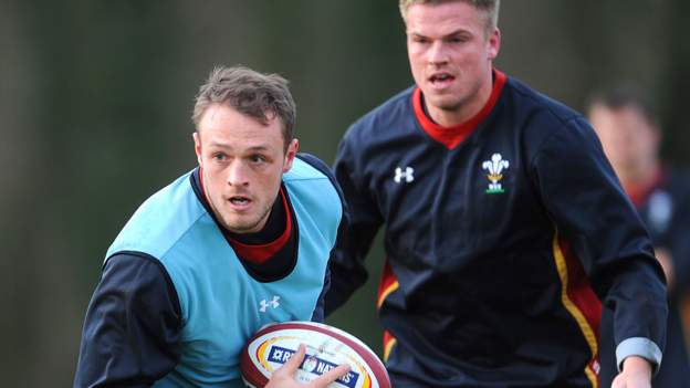 Six Nations 2016: Cory Allen adds to Wales' midfield injury worries ...