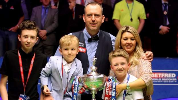 World Championship: Mark Williams says third title is unbelievable ...