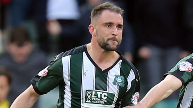 Peter Hartley: Plymouth Argyle must take play-off place 'like men ...