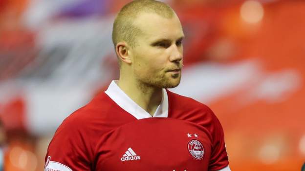 Curtis Main: Shrewsbury Town sign striker after Aberdeen release - BBC ...