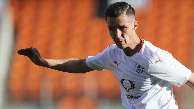Dan Potts: Luton Town left-back signs new deal with League Two side ...