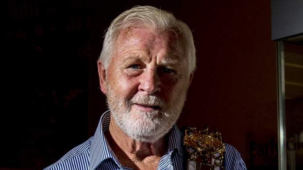 Jim Watt says Scottish boxing is 'thriving' as Farooq & Wilson vie for ...