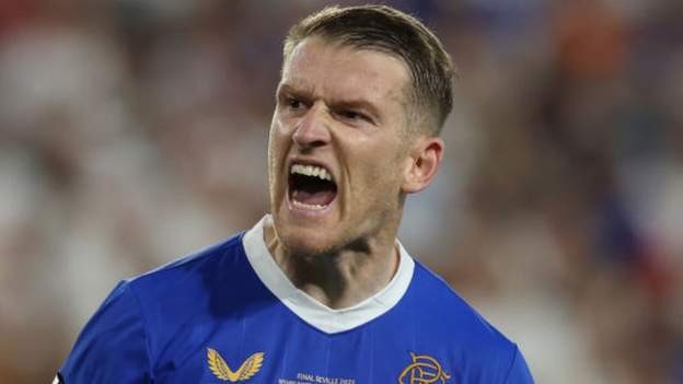 Steven Davis: Rangers and Northern Ireland midfielder 'positive but ...