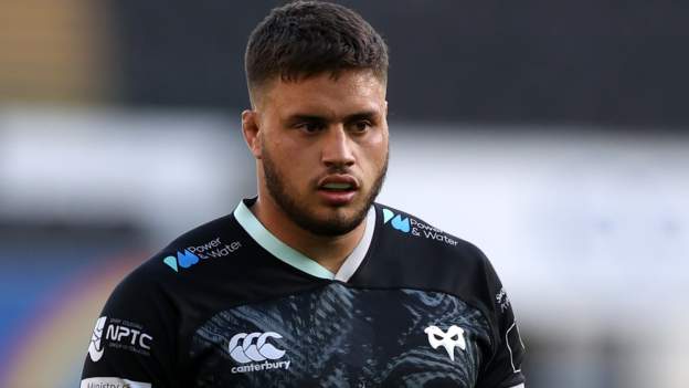 Ethan Roots: Flanker signs permanent Ospreys deal - BBC Sport