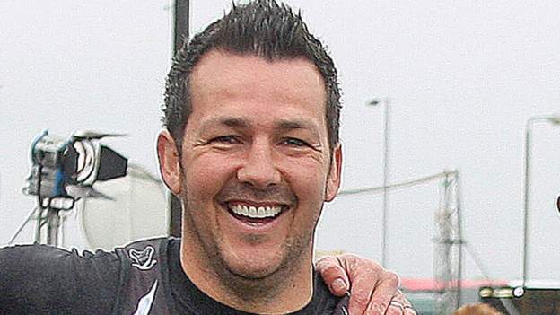 Former international Matthew Jones takes Wales youth role - BBC Sport