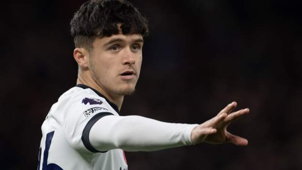 Ryan Giles and Noah Ohio: Hull City sign Luton Town full-back ...