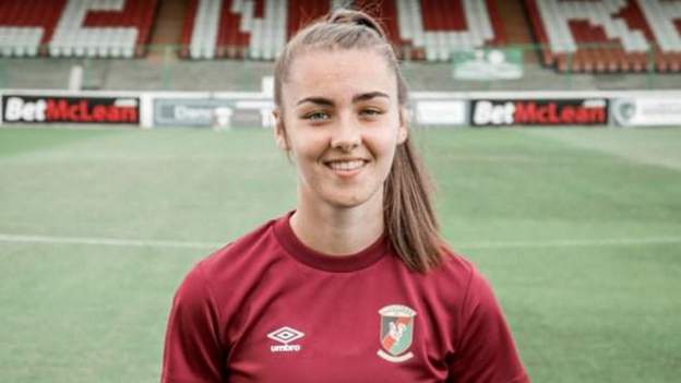 Chloe McCarron: Northern Ireland midfielder joins Women's Premiership ...