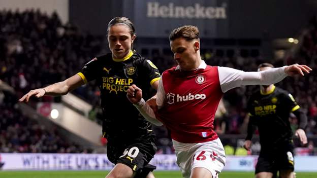 Bristol City 1-1 Wigan Athletic: Latics preserve unbeaten run under ...