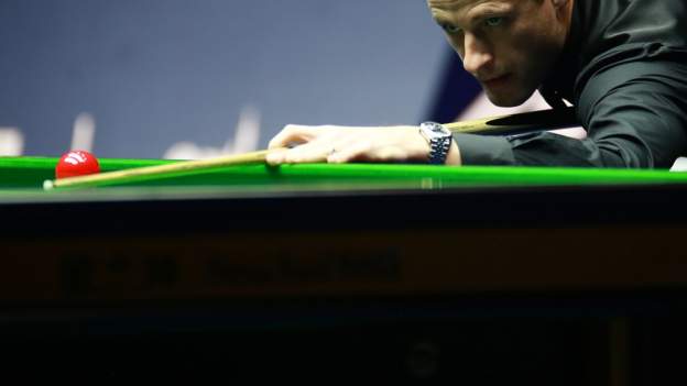 Watch World Snooker Championship LIVE - first round Ronnie O'Sullivan ...