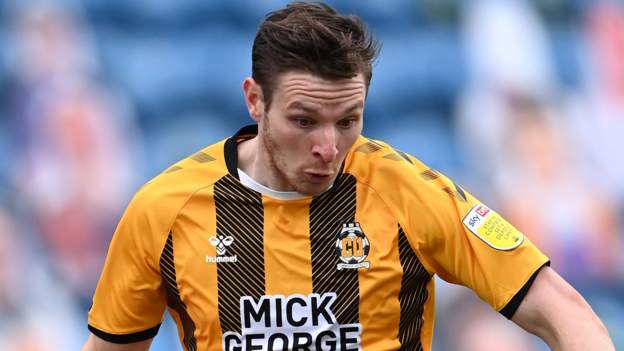 Paul Mullin: Wrexham sign former Cambridge United striker - BBC Sport