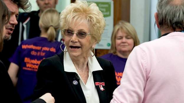 Vera Selby: 'Pioneer of women's snooker' dies at the age of 93 - BBC Sport