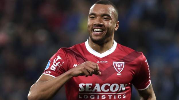 Jay-Roy Grot: Leeds United striker joins Vitesse Arnhem on loan - BBC Sport