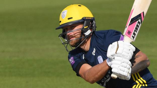 One-Day Cup: Gareth Berg stars as Hampshire beat Sussex - BBC Sport