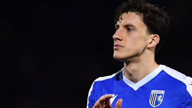 Alfie Jones: Hull City sign Southampton defender for undisclosed fee ...