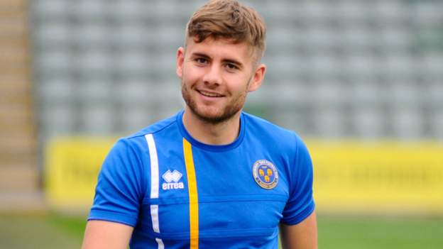 Joe Riley: Defender approved Plymouth Argyle deal on wedding day - BBC ...