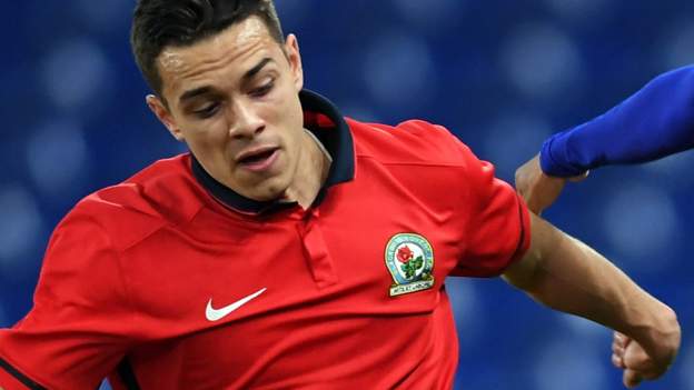 Lincoln City sign Remy Howarth, Alex Palmer & Callum Morton - BBC Sport