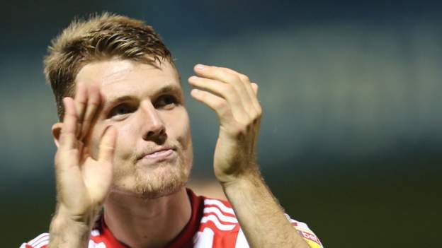 Max Power: Sunderland midfielder's red card against Walsall rescinded ...