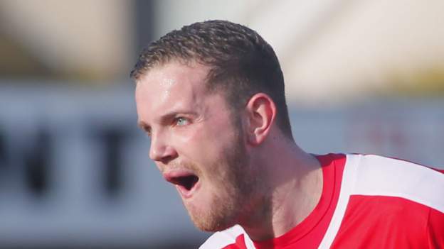 Darren Murray departs from Cliftonville after eight months with the ...