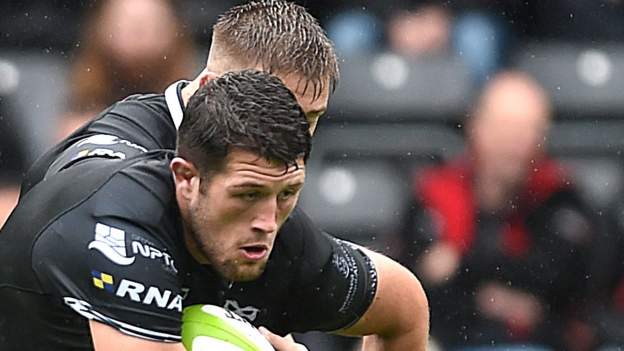 Rory Thornton: Ospreys and Wales lock suffers shoulder injury - BBC Sport