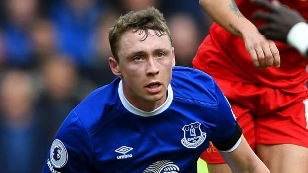 Matthew Pennington: Leeds United sign Everton defender on a season-long ...