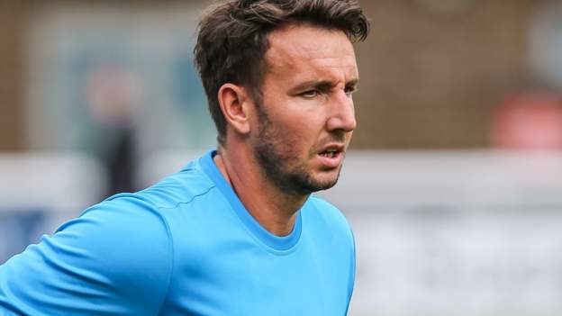 Matt Tubbs and Paul Reid: Pair rejoin National League Eastleigh - BBC Sport