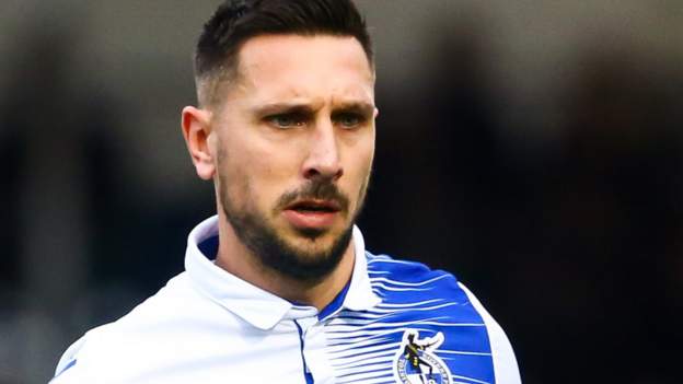 Joe Martin: Northampton Town to sign released Stevenage left-back - BBC ...