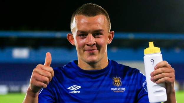 Ross County sign Irish striker Michael O'Connor - BBC Sport