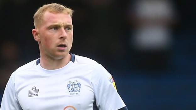 Nicky Adams: Bury midfielder leaves Shakers over contract dispute - BBC ...