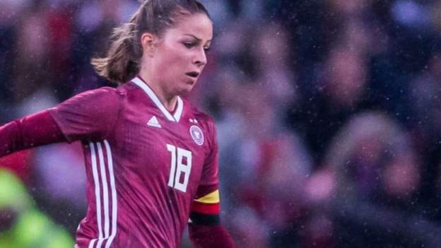 Melanie Leupolz: Chelsea Women sign Bayern Munich captain - BBC Sport