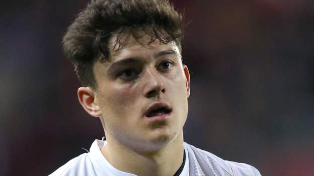 Daniel James: Leeds United link 'just rumours' says Swansea City winger ...