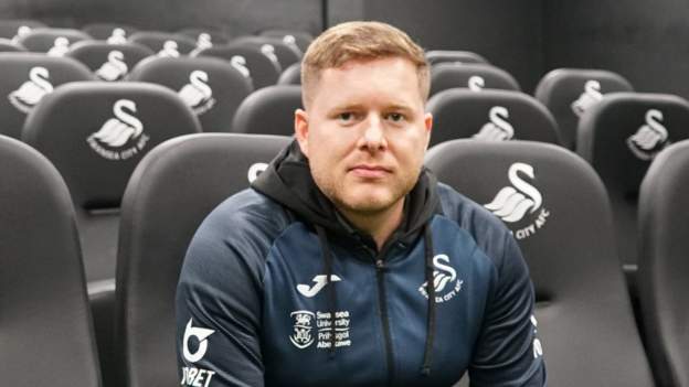 Steve Rands: Pep Guardiola's former analyst joins Swansea City - BBC Sport