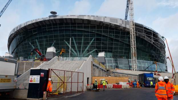 Tottenham stadium: Supporters impressed during tour of South Stand ...