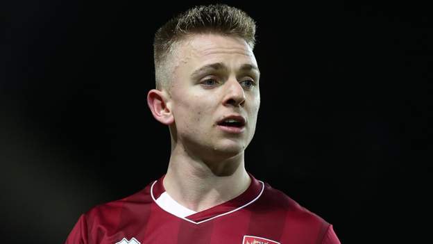 Northampton Town striker Sam Hoskins signs new deal with League Two ...