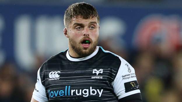 Nicky Smith: Wales prop rejects Blues move to stay at Ospreys - BBC Sport