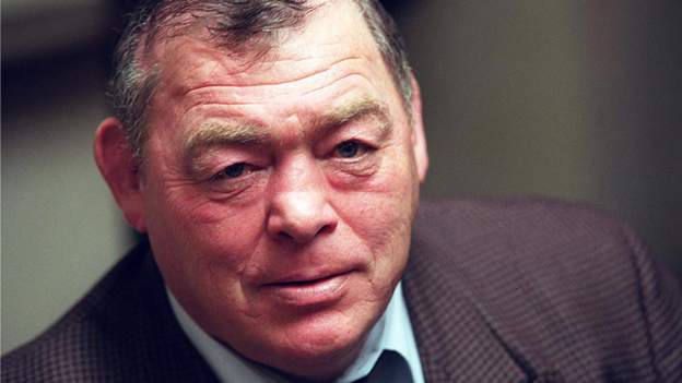 Tony Faulkner: Grand Slam-winning Wales and Pontypool prop dies aged 81 ...