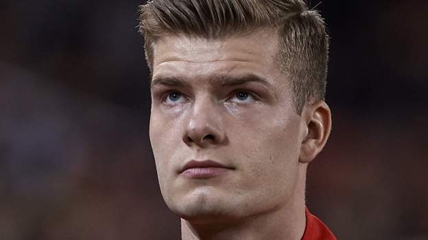 Crystal Palace striker Alexander Sorloth joins Trabzonspor on loan ...