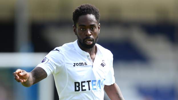 Nathan Dyer: Winger signs Swansea City contract extension - BBC Sport