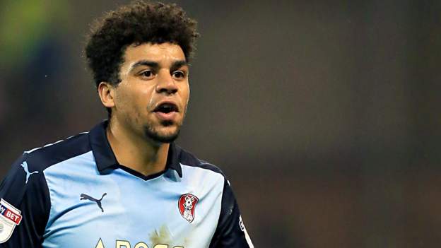 Tom Adeyemi: Ipswich Town sign former Cardiff City midfielder - BBC Sport