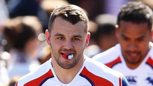 Scarlets sign versatile Australian back Paul Asquith - BBC Sport