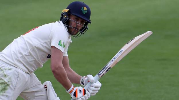 County Championship: Billy Root steers Glamorgan to win at Worcester ...
