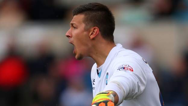 Dundee United sign goalkeepers Matej Rakovan and Benjamin Siegrist - BBC Sport