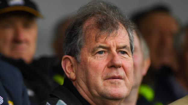 JP McManus donates 100k euro to every GAA county in Ireland - BBC Sport