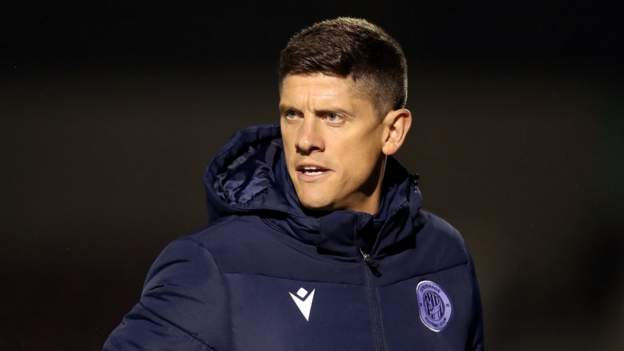 Alex Revell: Stevenage part company with manager after poor run - BBC Sport