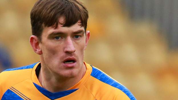 Andy Cook: Bradford City sign Mansfield Town striker on loan - BBC Sport
