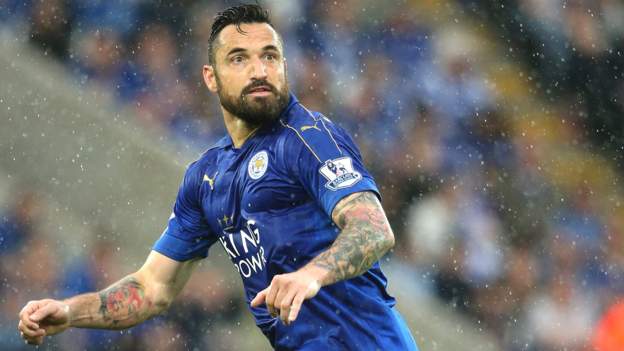 Marcin Wasilewski: Leicester City defender signs new deal - BBC Sport