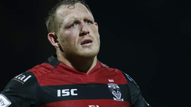 Ben Westwood: Warrington Wolves forward agrees new contract - BBC Sport