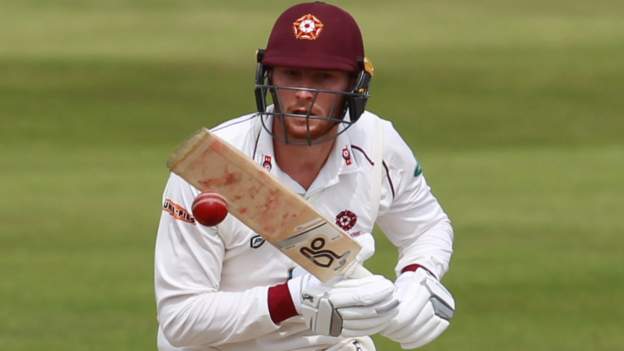 Rob Keogh: Northamptonshire all-rounder signs contract extension - BBC ...