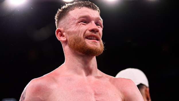 James Tennyson: Northern Irish boxer ends professional career - BBC Sport