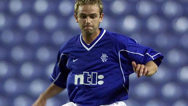 Lee Feeney: Former Rangers striker joins Ards as cousin Warren's ...